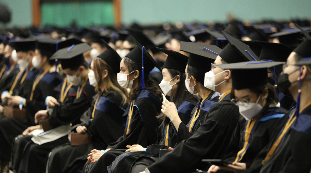 Melihat Sekilas Hall of Fame dan Kisah Perjuangan Prasmulyan di Wisuda ...